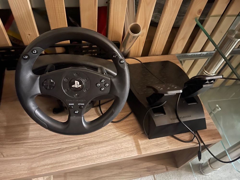 Thrustmaster Set (Gebraucht) in Orpund für CHF 50 – mit Lieferung auf ...