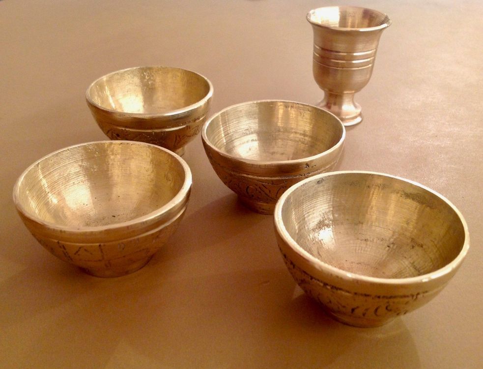 E., Abholung in Thusis bis 22. September: Schale antik Spiel (Gebraucht) in Klosters für CHF 10 ...