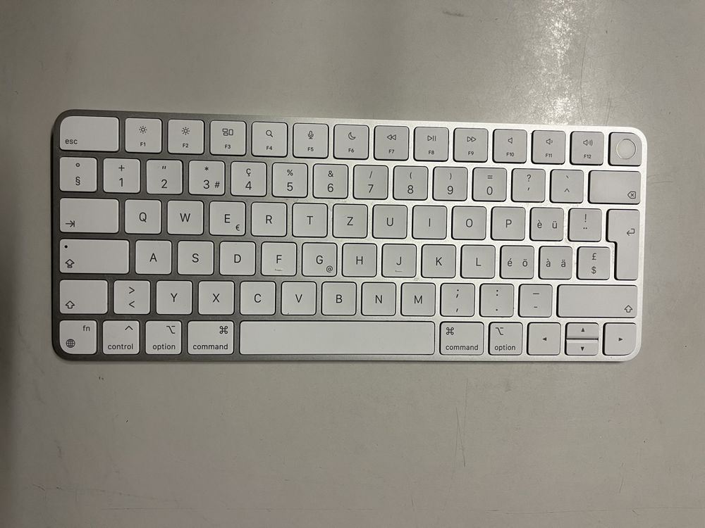 APPLE Magic Keyboard (USB–C / Schweiz) *mit Mängel* (Defekt) in Heiden ...