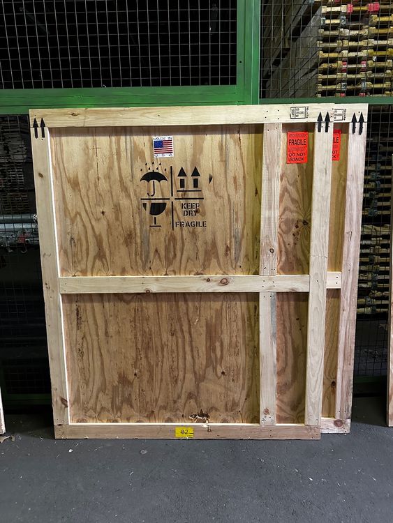 Holz Kiste gross, Material Bau Werkstatt CNC Versand Zügeln (Gebraucht ...