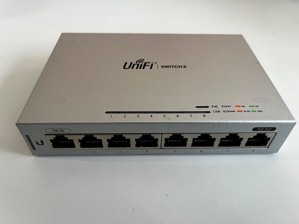 UniFi Switch US-8 (Gebraucht) in Oberwil / Dägerlen für CHF 25 – mit ...
