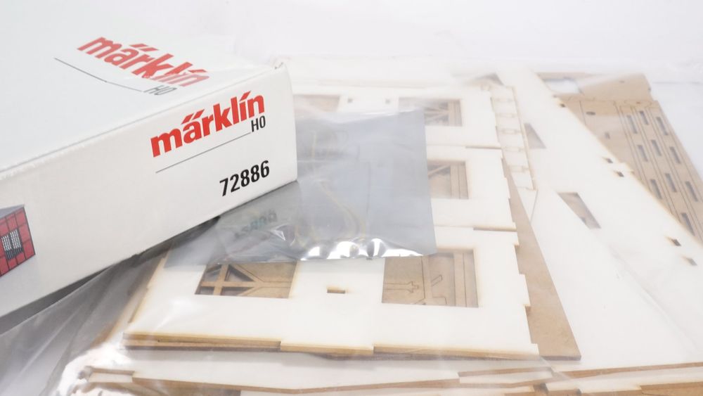 c1 Märklin 72886 Bausatz Lokomotivschuppen (Gebraucht) in Uetendorf für ...