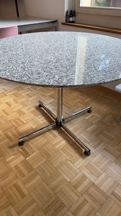 USM Kitos Tisch mit Granitplatte – zeitlos & robust (Gebraucht) in ...