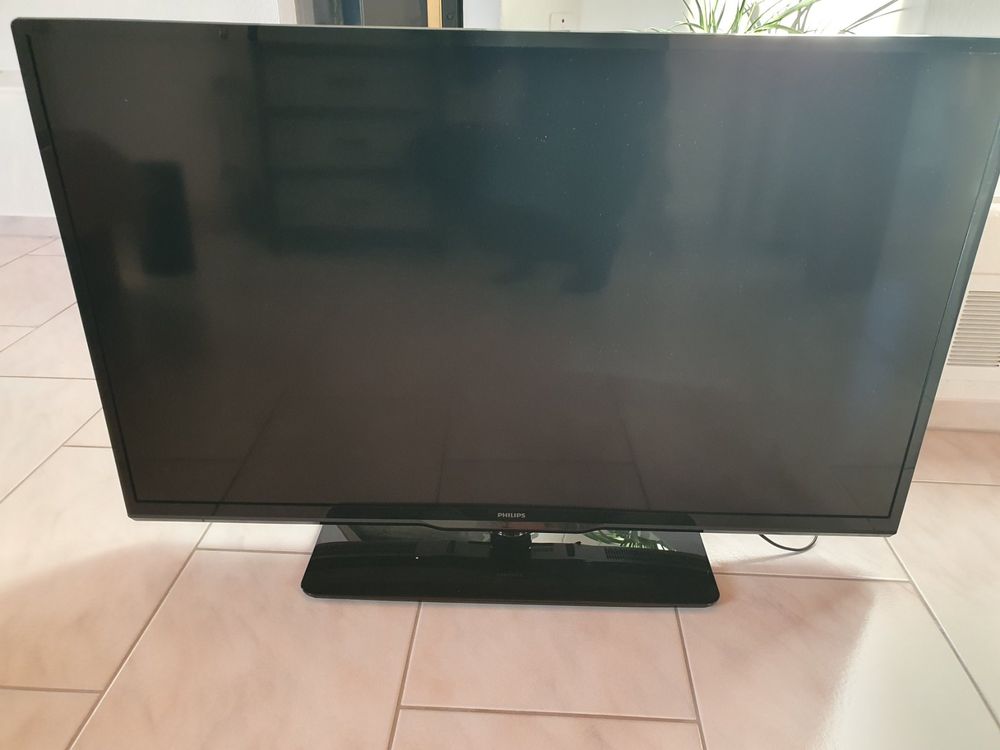 Philips 46 Zoll TV | Kaufen auf Ricardo