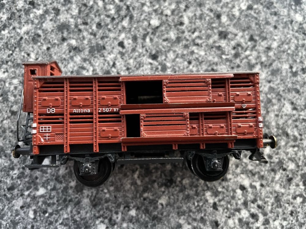 TRIX Modell Viehwagen DB Altona, H0 (Gebraucht) in Einsiedeln für CHF 15 – mit Lieferung auf ...