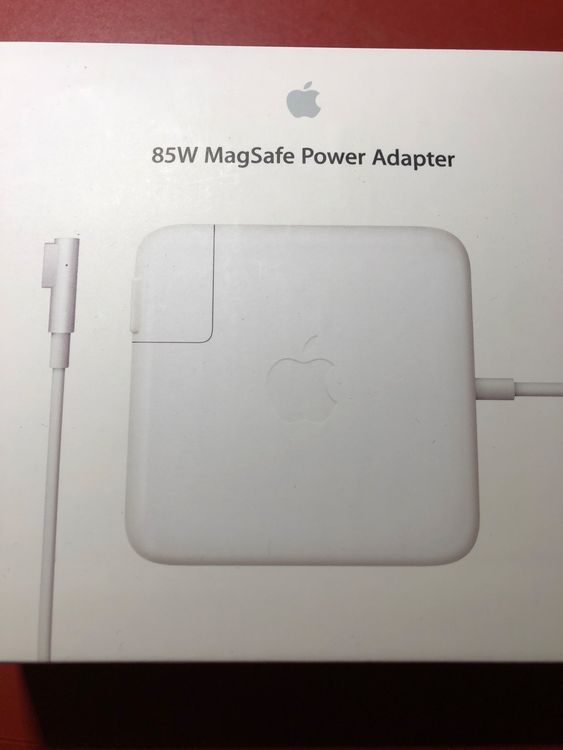 Apple MagSafe Power Adapter NEU!!! (Neu und originalverpackt) in Willerzell für CHF 50 – mit ...