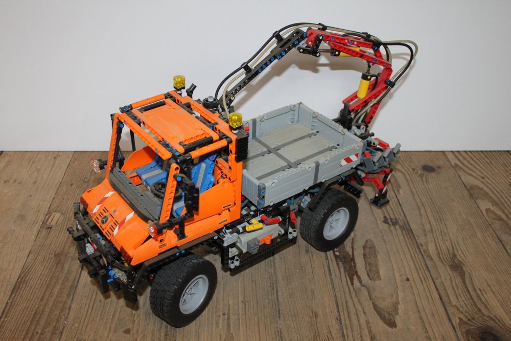 Lego Technic Unimog U400 Mercedes-Benz 8110 (Gebraucht) in Glarus für ...