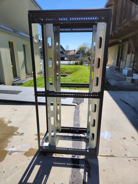 HP Server Rack auf Rollen 42 HE (Gebraucht) in Herrenschwanden für CHF ...