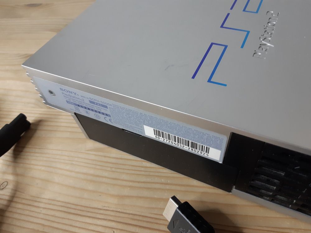 SONY Playstation 2 PS2 FAT Silber SCPH-50004 + Kabel + MC | Kaufen auf ...