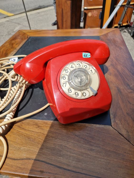 rotes Telefon alt (Gebraucht) in Mörigen für CHF 68 – mit Lieferung auf ...