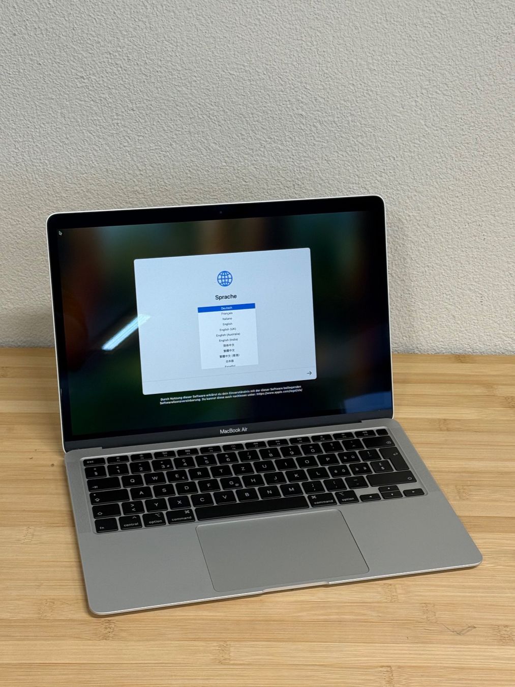 Apple MacBook Air 13" 2020, Core i3, 256GB, 8GB, Silber (Gebraucht) in ...