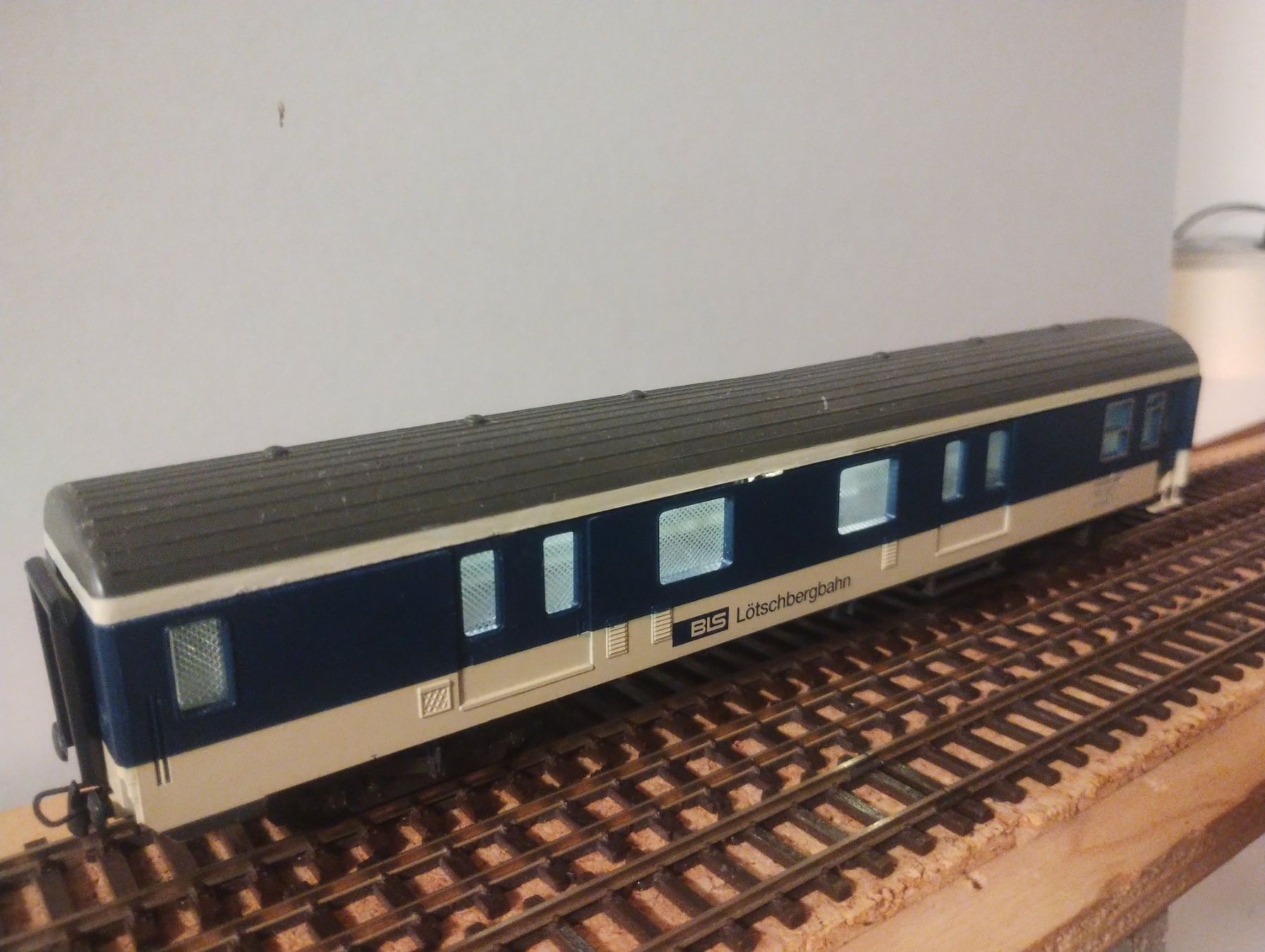 BLS EW IV Gepäckwagen mit Beleuchtung und Flackerschutz (Gebraucht) in ...