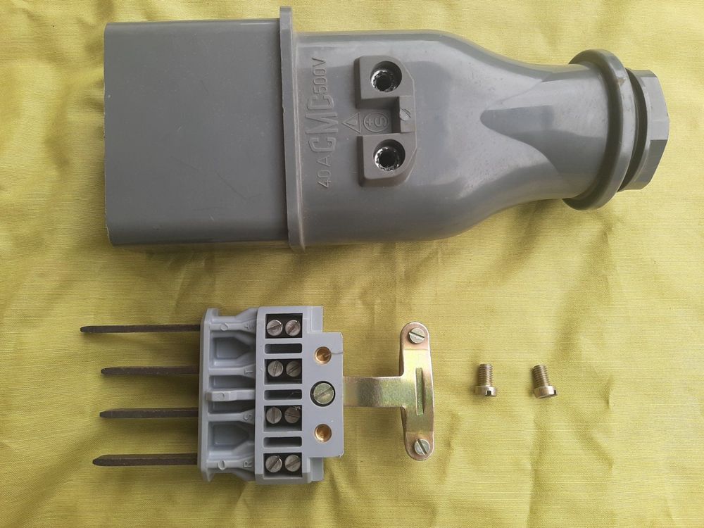 CMC Starkstrom-Stecker 400V / 40A 4 polig | Kaufen auf Ricardo