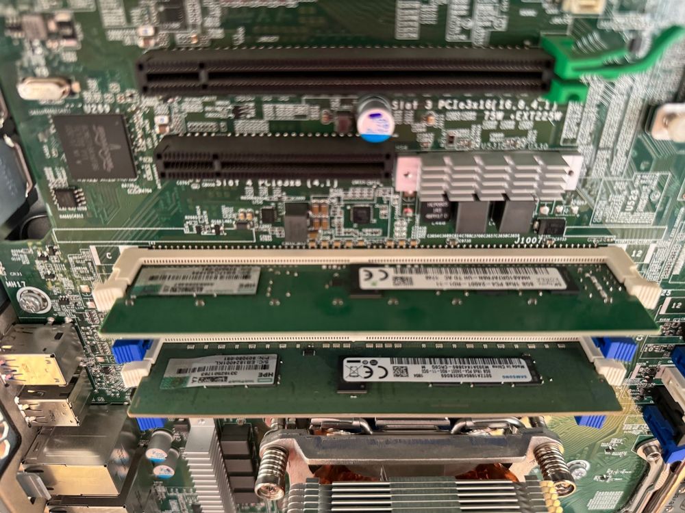 HPE Proliant ML350 Gen9 1x E5-2620v4, 32GB RAM, P440ar | Kaufen auf Ricardo