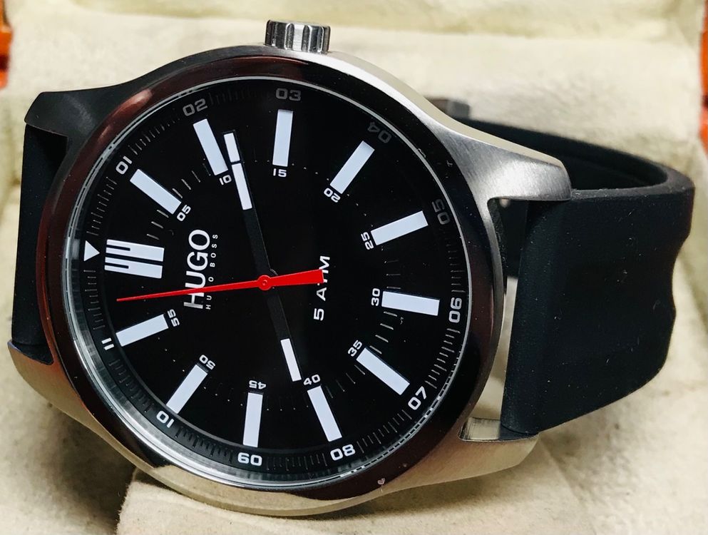 HUGO BOSS Herrenuhr 46 mm ( Neupreis : 295 CHF ) (Neu (gemäss ...