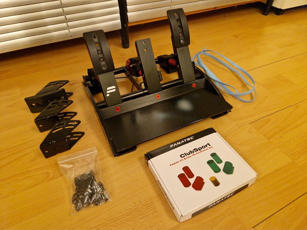 Fanatec ClubSport Pedals V3 inkl. Brake Performance Kit (Gebraucht) in ...
