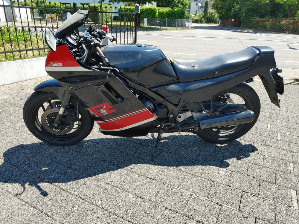 ab 1.- Fr!!!!!Yamaha FZ 750-1FV !!!! ab 1.-Fr (Defekt) in Wetzikon ZH ...