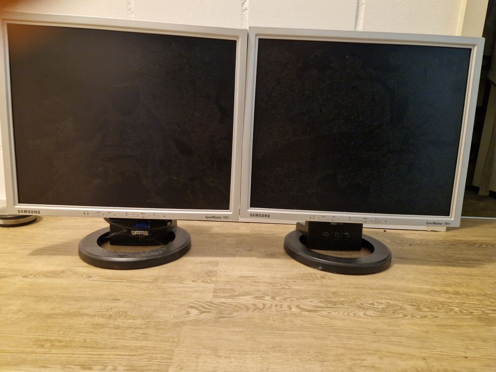 2stk Samsung Syncmaster 191T im Set (Gebraucht) in Nidau für CHF 45 ...