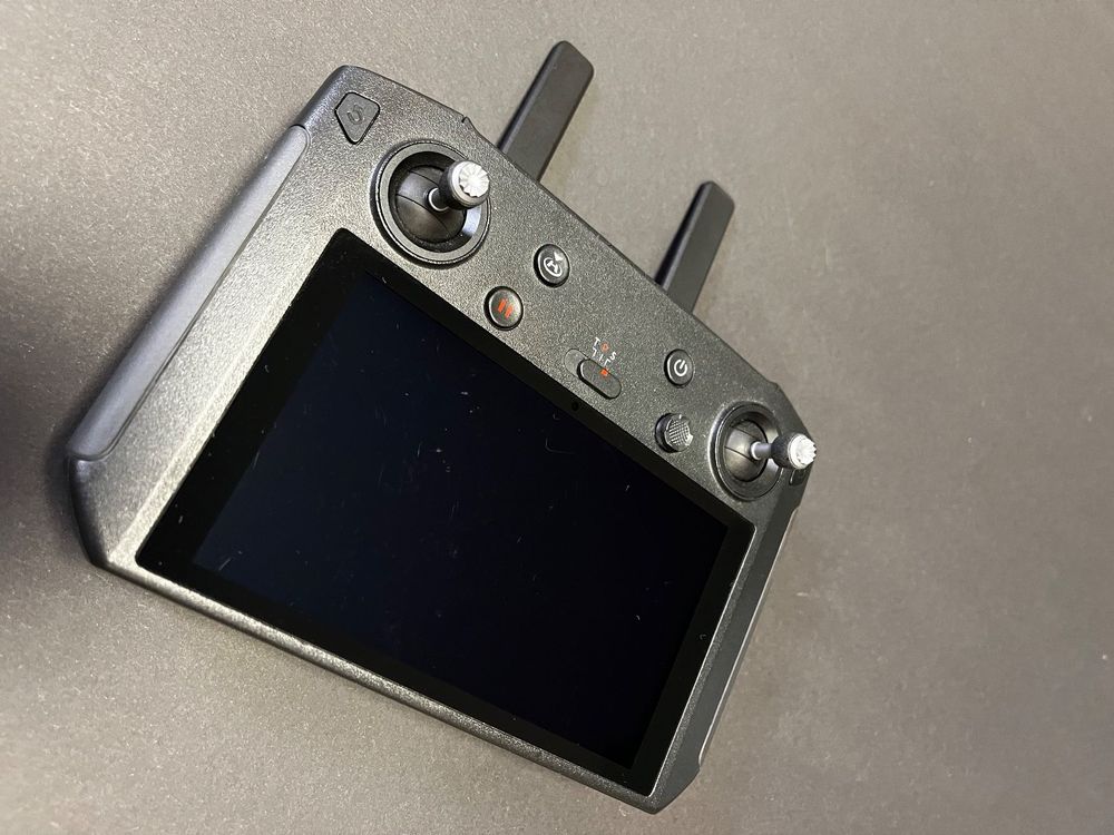 DJI smart controller (Gebraucht) in Arlesheim für CHF 405 – mit Lieferung auf Ricardo kaufen