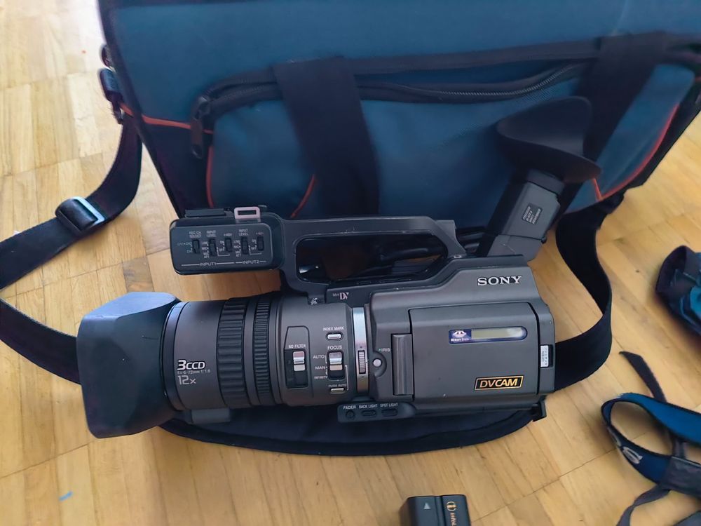 Sony PD 150 DV Camcorder (Gebraucht) in Zug für CHF 171 – mit Lieferung ...