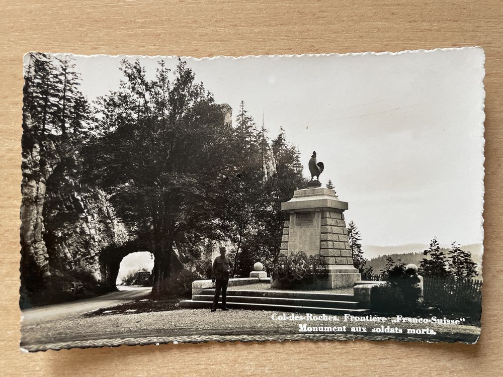 Alte Ansichtskarte Col des Roches, Franco-Suisse Monument (Gebraucht ...