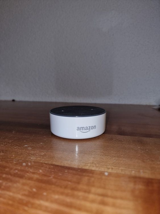 Amazon Alexa Echo Dot 2. Generation Weiss (Gebraucht) in für CHF 1 – mit Lieferung auf Ricardo ...