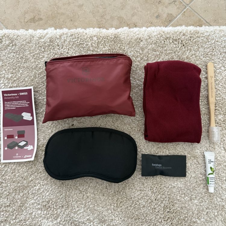Swiss Business Class Amenity Kit Victorinox Reiseset Flugzeu | Kaufen ...