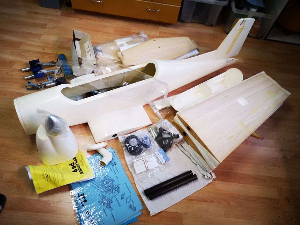 Modellflugzeug, PILATUS PC9 von Rödel Modellbau (Neu und ...