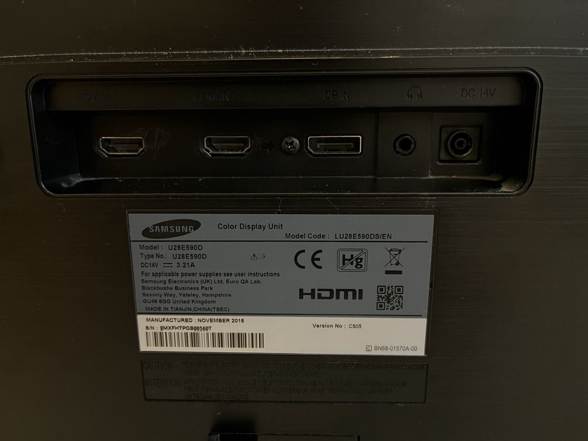 Samsung U28E590D 4K Monitor - Top Zustand, super Bild! (Neu (gemäss ...
