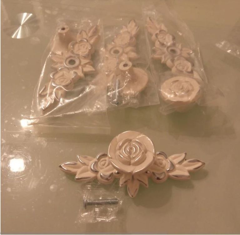 30x Möbelgriffe Vintage-Stil - Poignée blanche pour meuble (Neu und originalverpackt) in ...