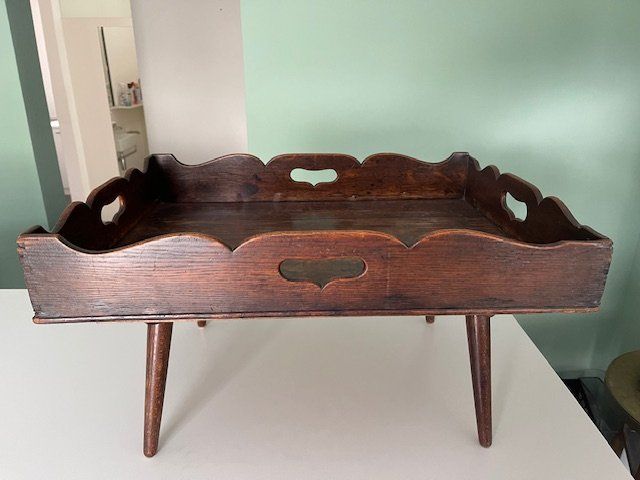 Butlers Tray antik mit Füssen (Tablett) | Kaufen auf Ricardo