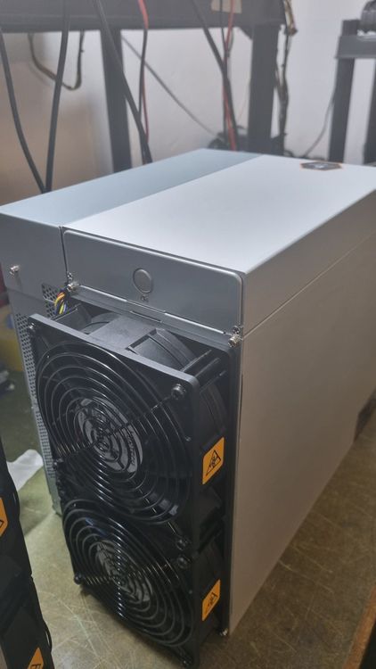 Bitmain Antminer K7 58 TH/s | Kaufen auf Ricardo Bitmain Antminer K7 58 TH/s | Kaufen auf Ricardo