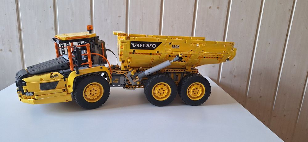 LEGO Technics Camion Volvo A60H (Neu (gemäss Beschreibung)) in Le Pont ...