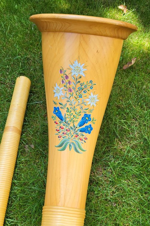 Alphorn in Ges & F (Gebraucht) in Neftenbach für CHF 1350 – nur Abholung auf Ricardo kaufen