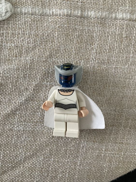LEGO Ninjago Minifigur mit Helm & Cape – Bösewicht / Krieger (Gebraucht ...