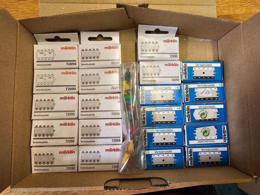 Märklin 21× 72090 Verteilerplatten (Gebraucht) in Ried (Muotathal) für ...
