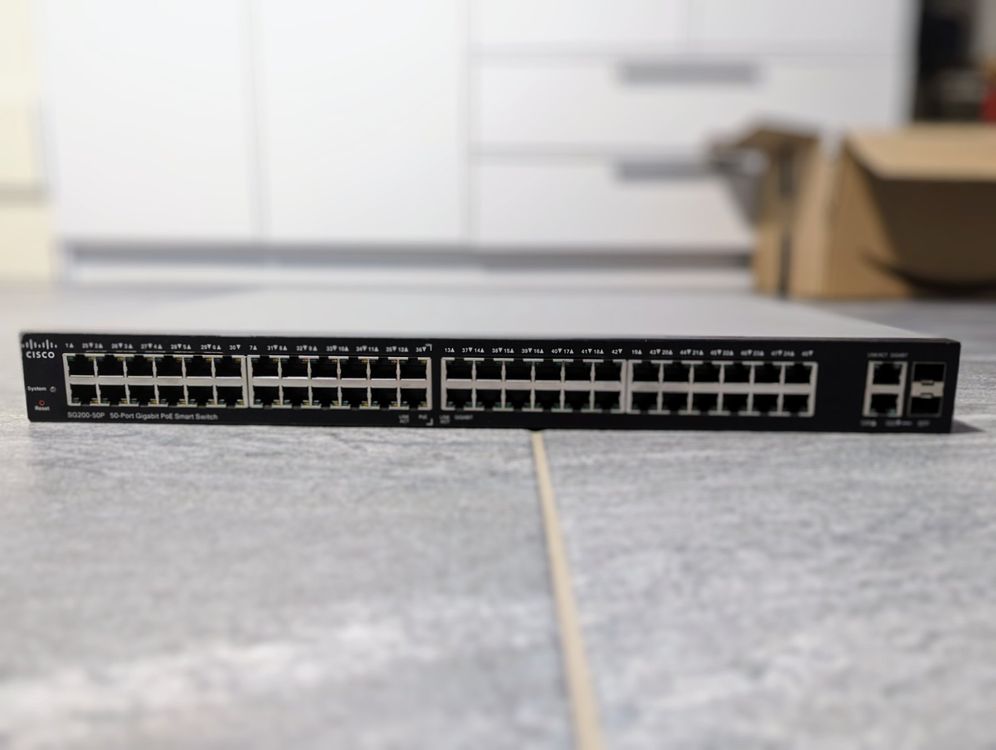 CISCO SG200-50P 50-PORT GIGABIT PoE Smart Switch (Gebraucht) in ...