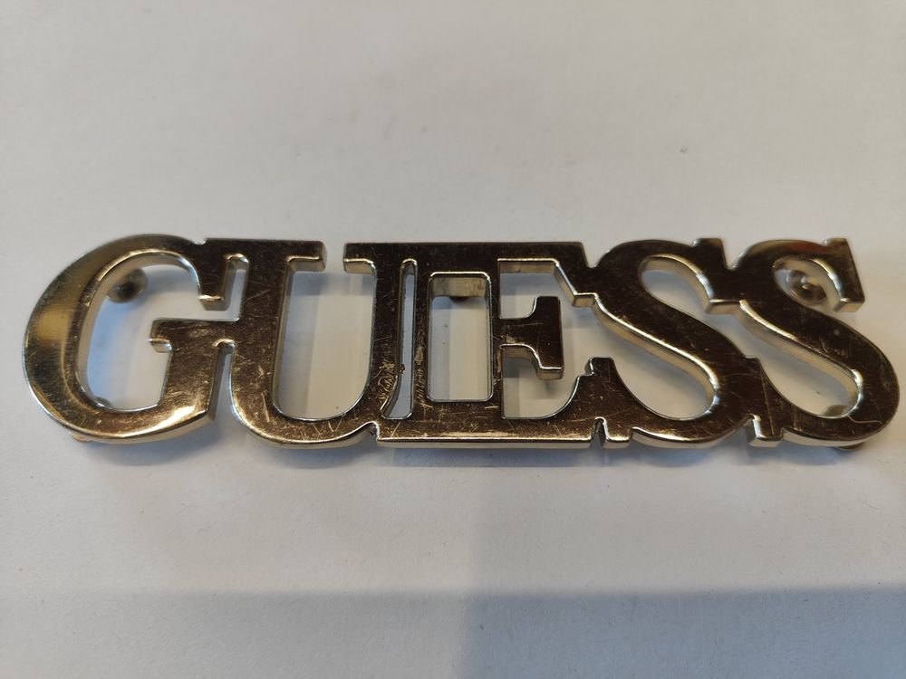 GUESS Metall Logo Emblem Vintage Selten (6) (Gebraucht) in Aarau für ...