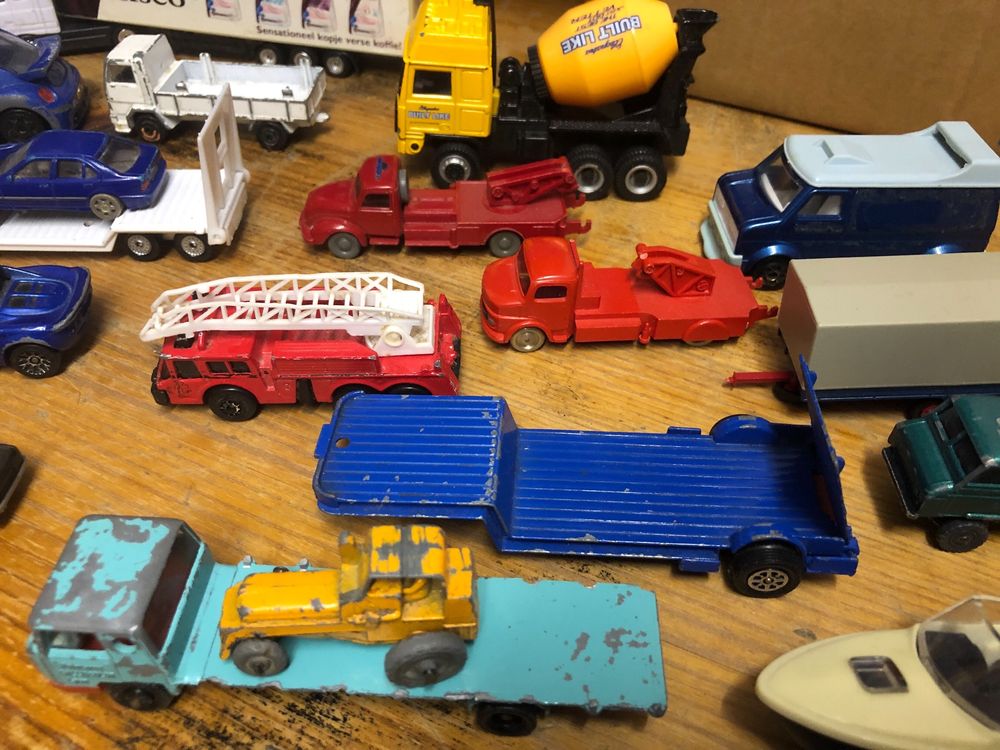 Lot de voitures (Matchbox, lego, majorette rail route, etc) (Gebraucht ...
