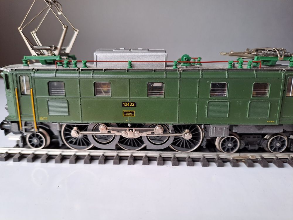 Märklin 3167 SBB Ae 3/6 grün, ESU MFX V5 digital AC (Gebraucht) in Glis ...