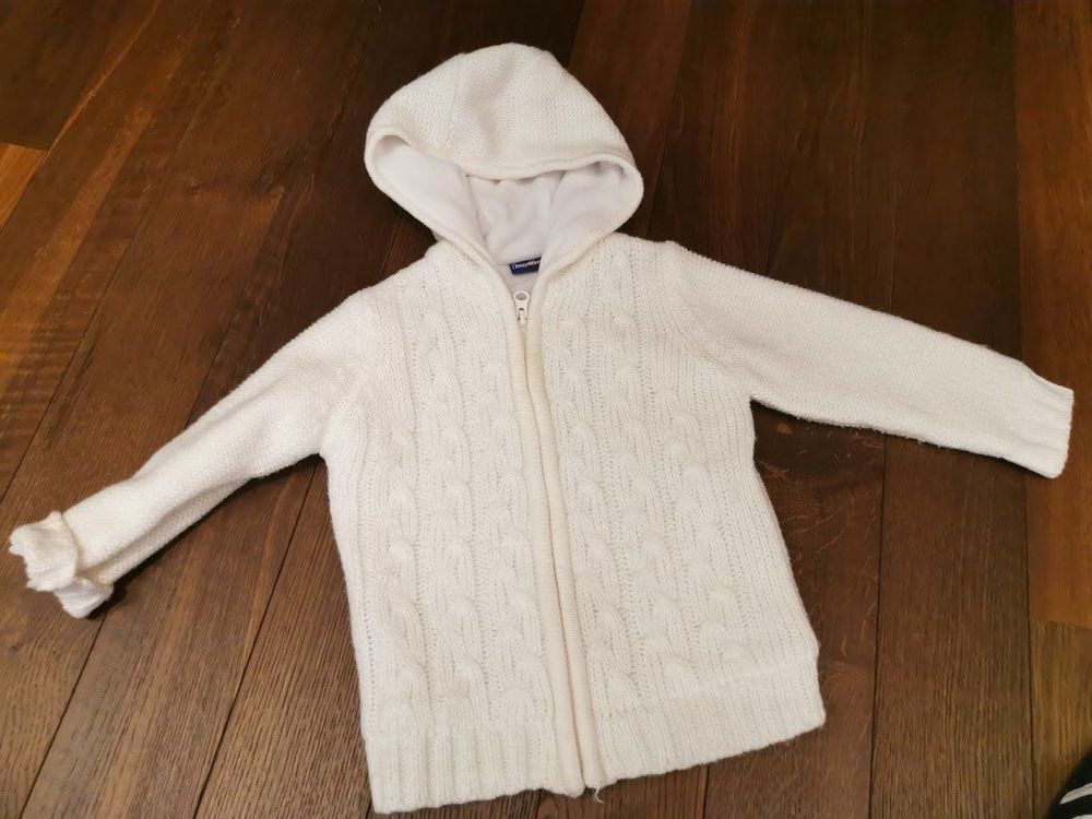 Dickes Mädchenjäckchen Gr. 86/92 (Gebraucht) in Buchberg für CHF 5 – mit Lieferung auf Ricardo ...