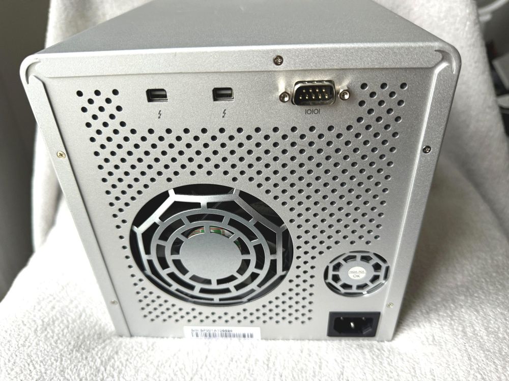 Promise Technology Pegasus R4 RAID HardDrive Thunderbolt no2 (Gebraucht ...