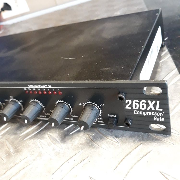 Dbx 266 xl compressor/gate 2ch (Gebraucht) in Morbio Inferiore für CHF ...