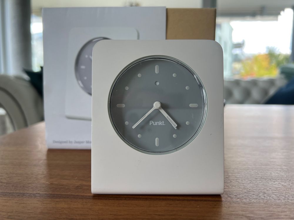 Punkt. Designer Uhr / Wecker m. Beleuchtung (Neu (gemäss Beschreibung ...