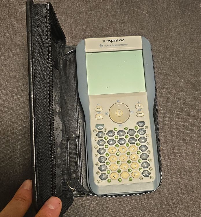 TI-Nspire CAS Graphing Calculator - Perfect for School! (Gebraucht) in ...