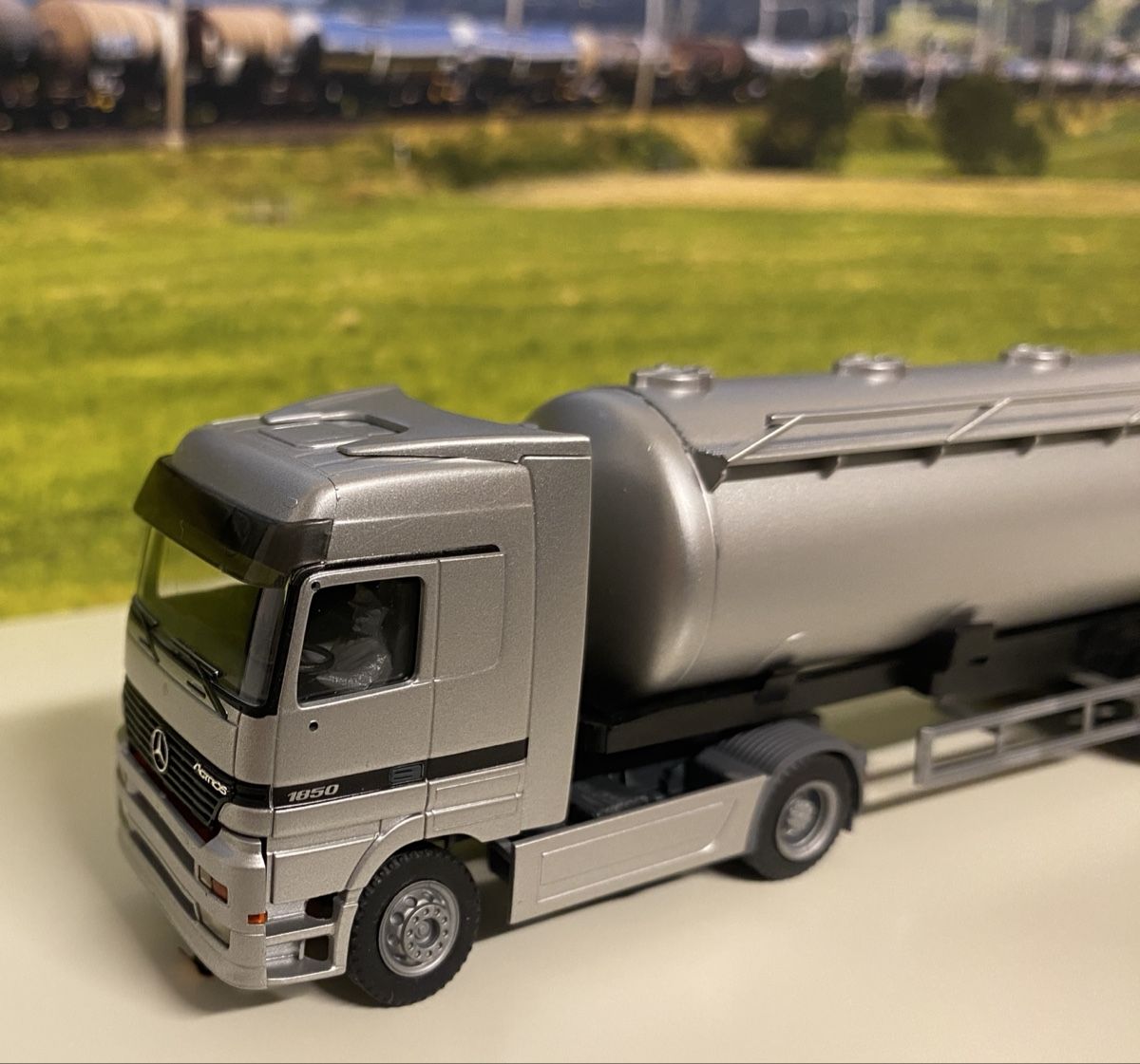 Actros Tank-Sattelzug Faller Car System 161575 🚚 (59) (Neu (gemäss ...