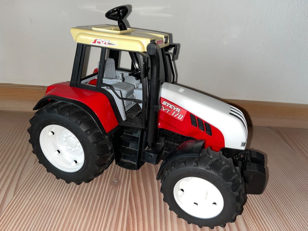 Bruder Traktor, Steyr CVT 170 (Gebraucht) in Wila für CHF 9 – nur ...