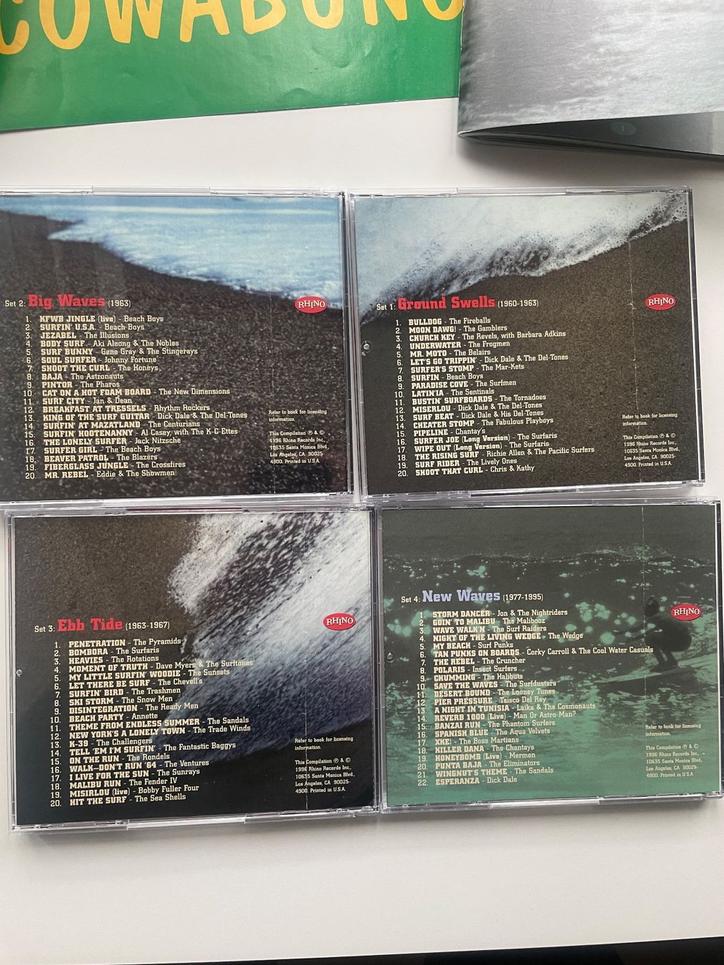 Cowabunga! — The Surf CD-Box für Beach Boys & Surfer Girls (Gebraucht ...