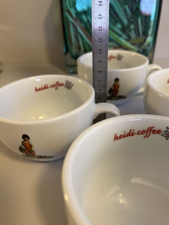 4 NOST Kaffee Tassen mit Heidi Motiv! (Gebraucht) in chur für CHF 8 ...