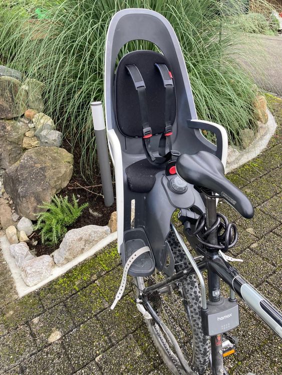 HAMAX Velositz mit Zusatzmontagehalter (Gebraucht) in Beckenried für ...